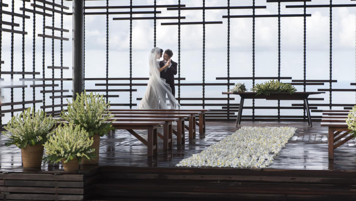 Alila Villas Uluwatu – Ceremony Venues | Bali Destination Wedding ...